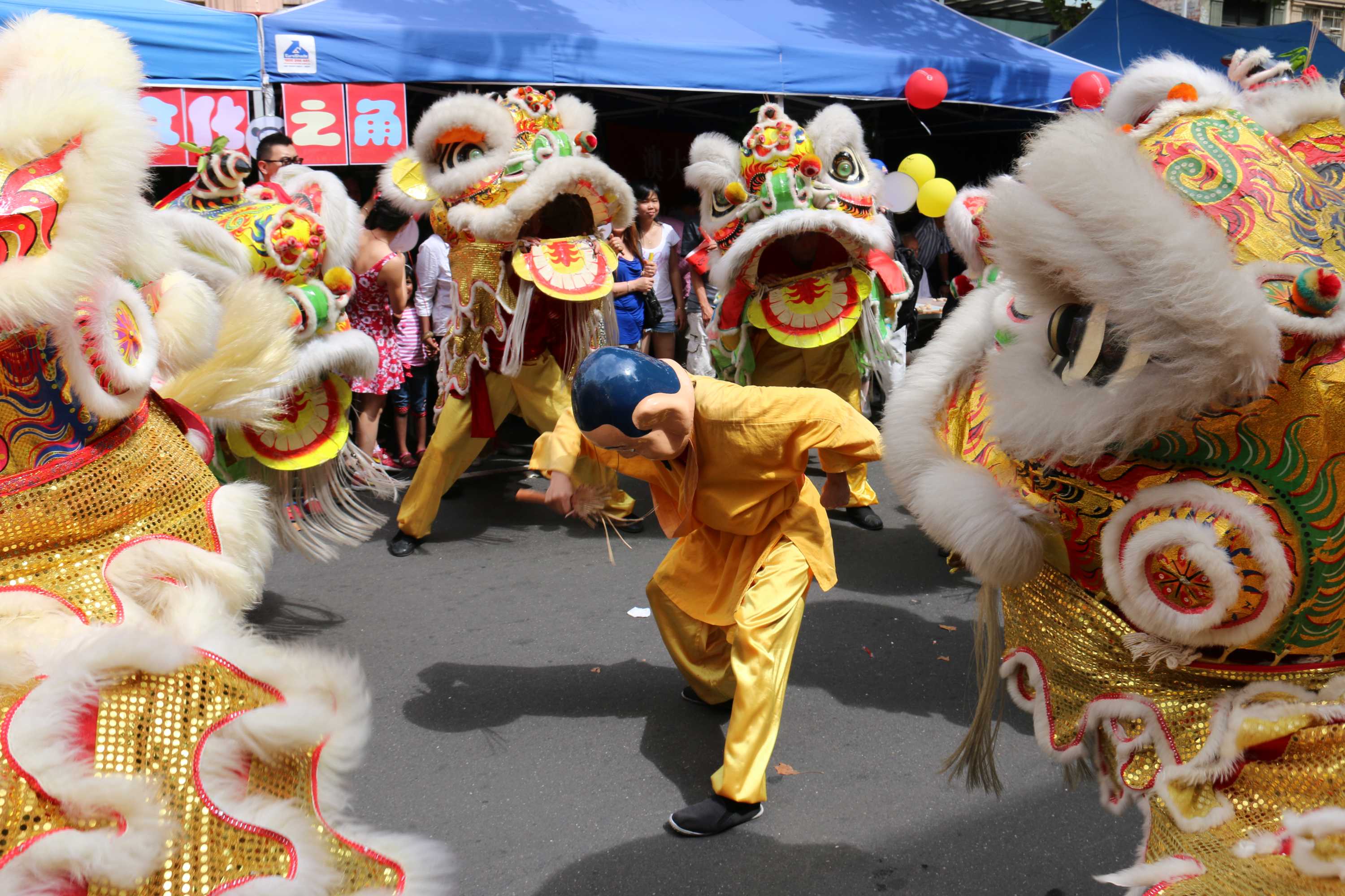 Thousands attend Melbourne's Chinese New Year events to experience ...
