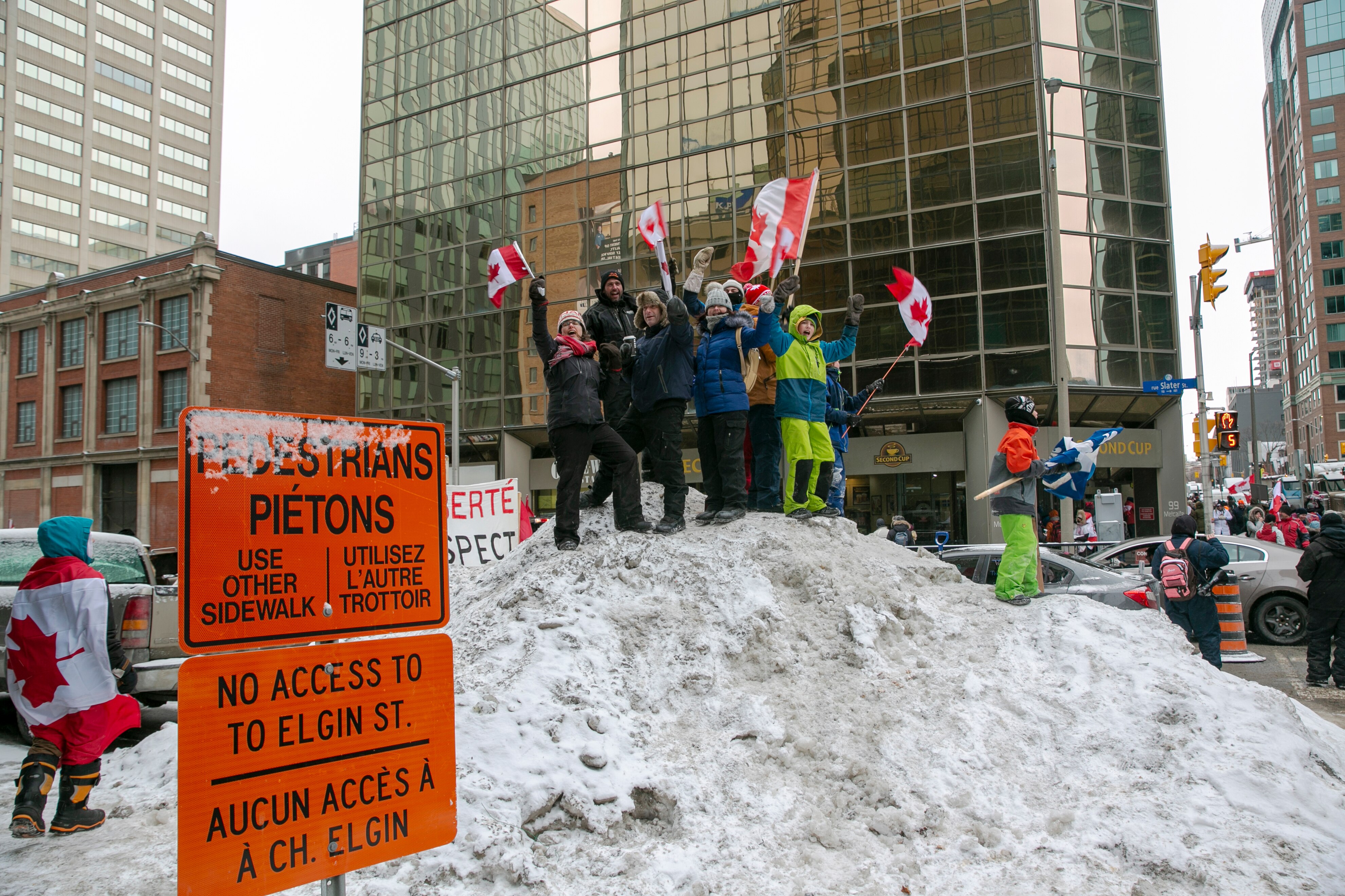 Police clear remaining protesters from Ambassador Bridge on US-Canada ...