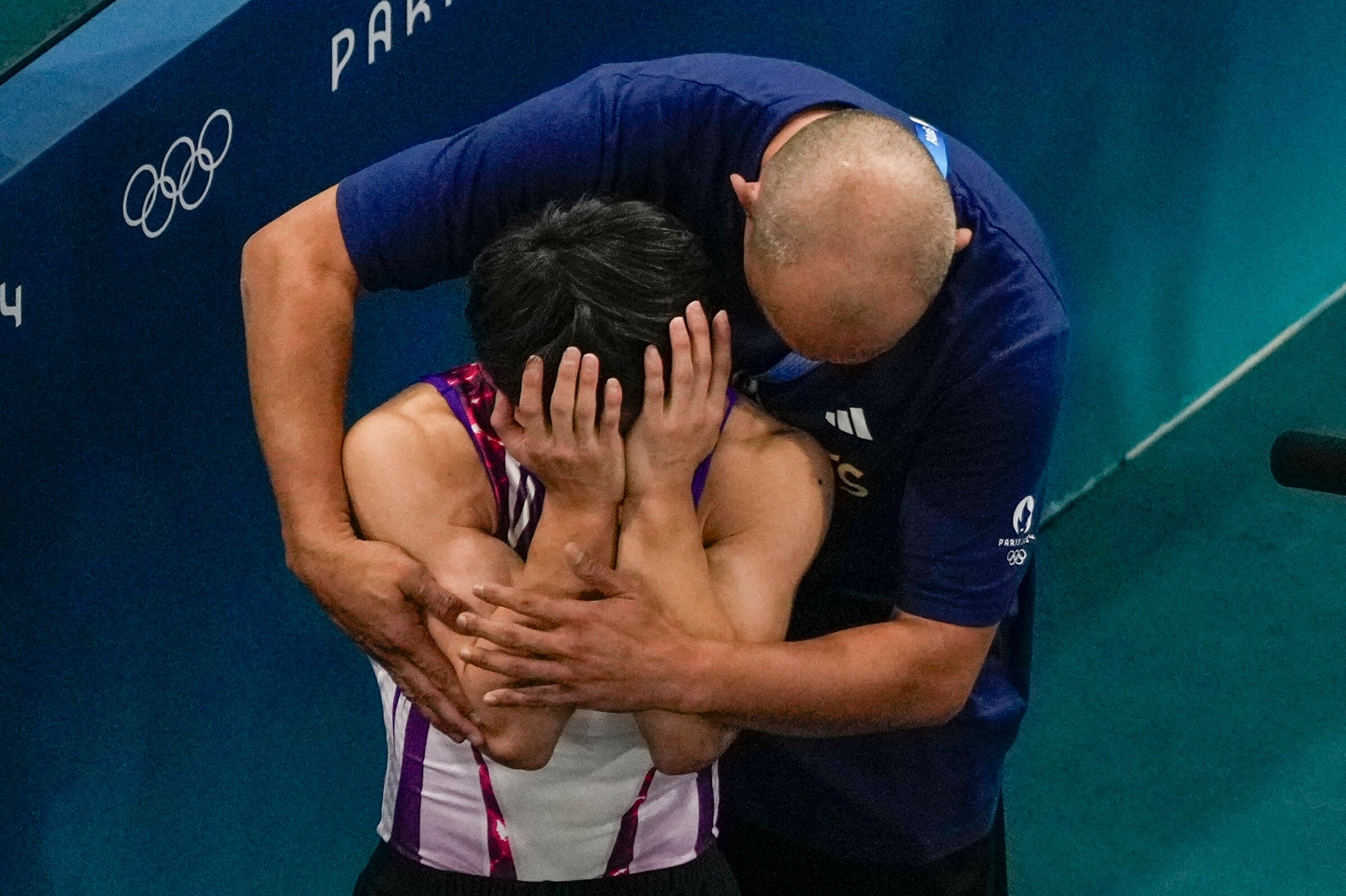 Carlos Edriel Yulo wins historic gold for Philippines with floor ...