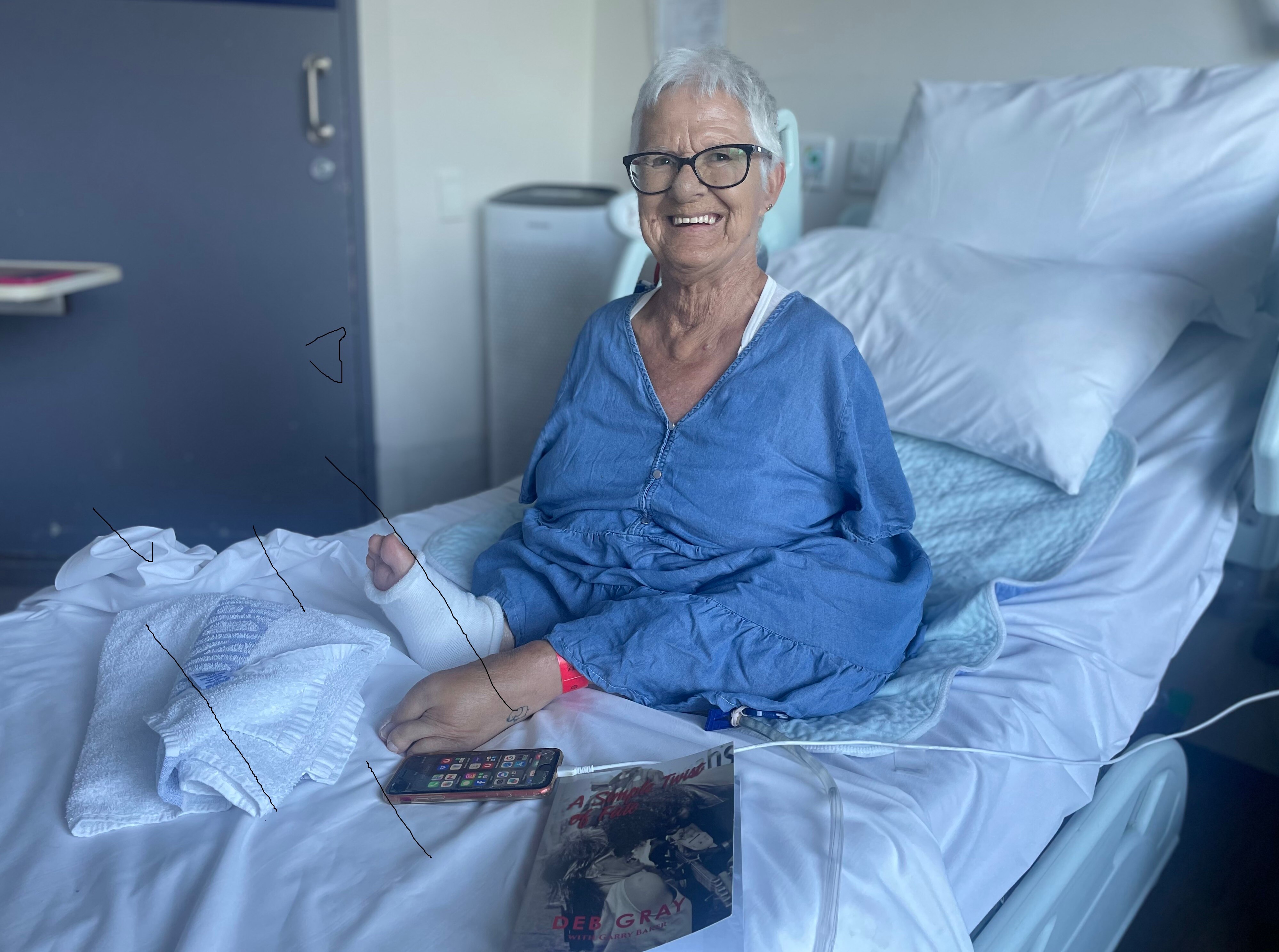 Usfijitimes | Born with no arms and malformed legs, Deb Gray lived life ...