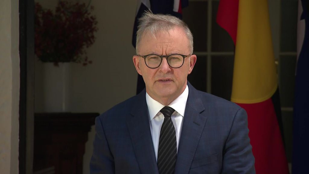 Anthony Albanese pays tribute to slain police officers - ABC News