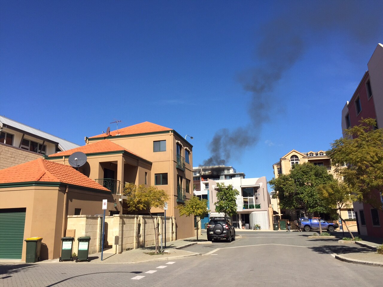 Blaze damages apartment in East Perth; residents evacuated - ABC News