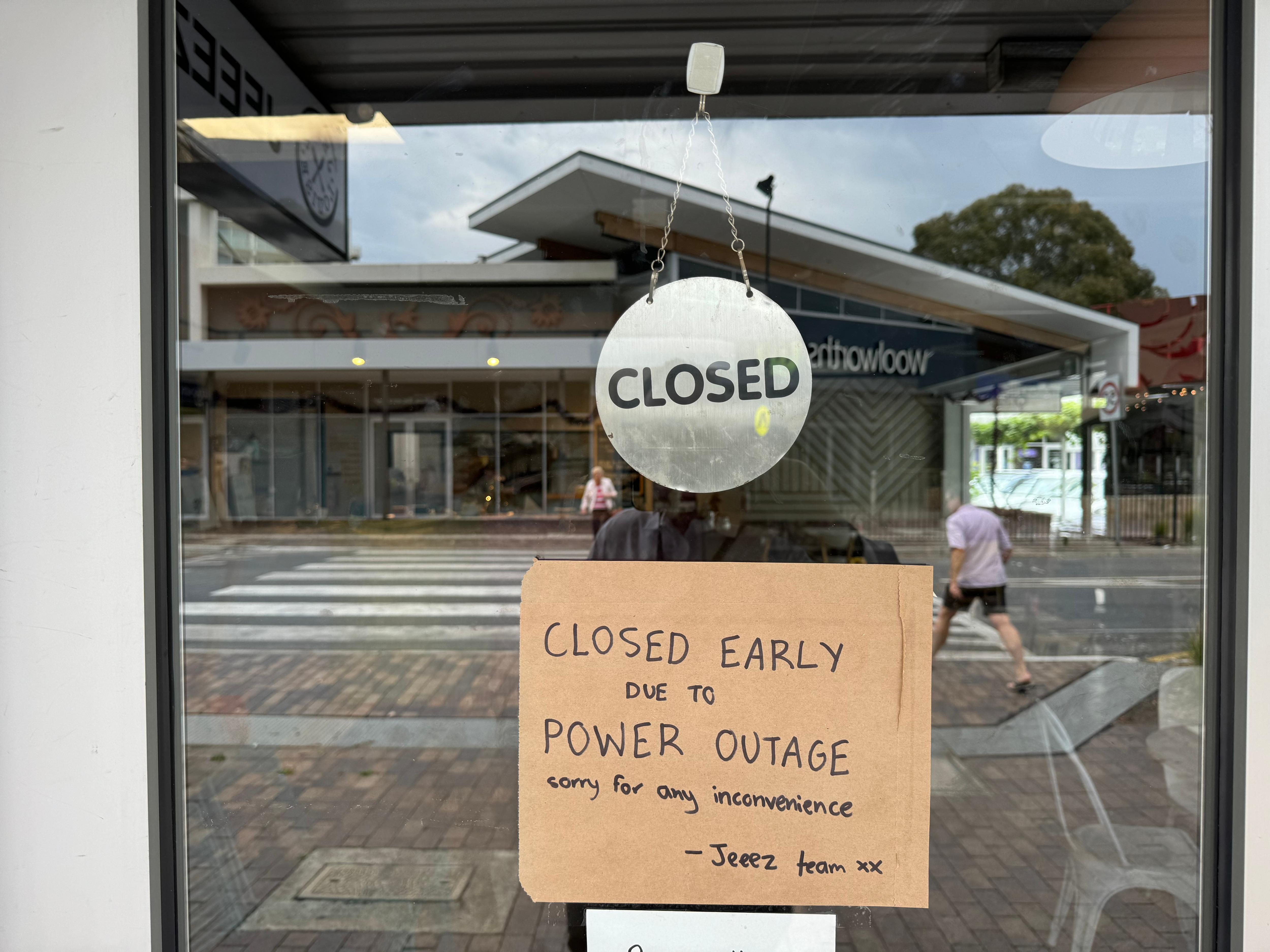 Thousands without power, hundreds of calls for assistance after weekend ...