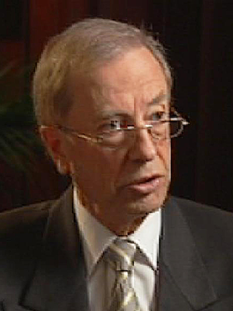 SA Chief Justice John Doyle talks to Simon Royal of 7.30 SA - ABC News