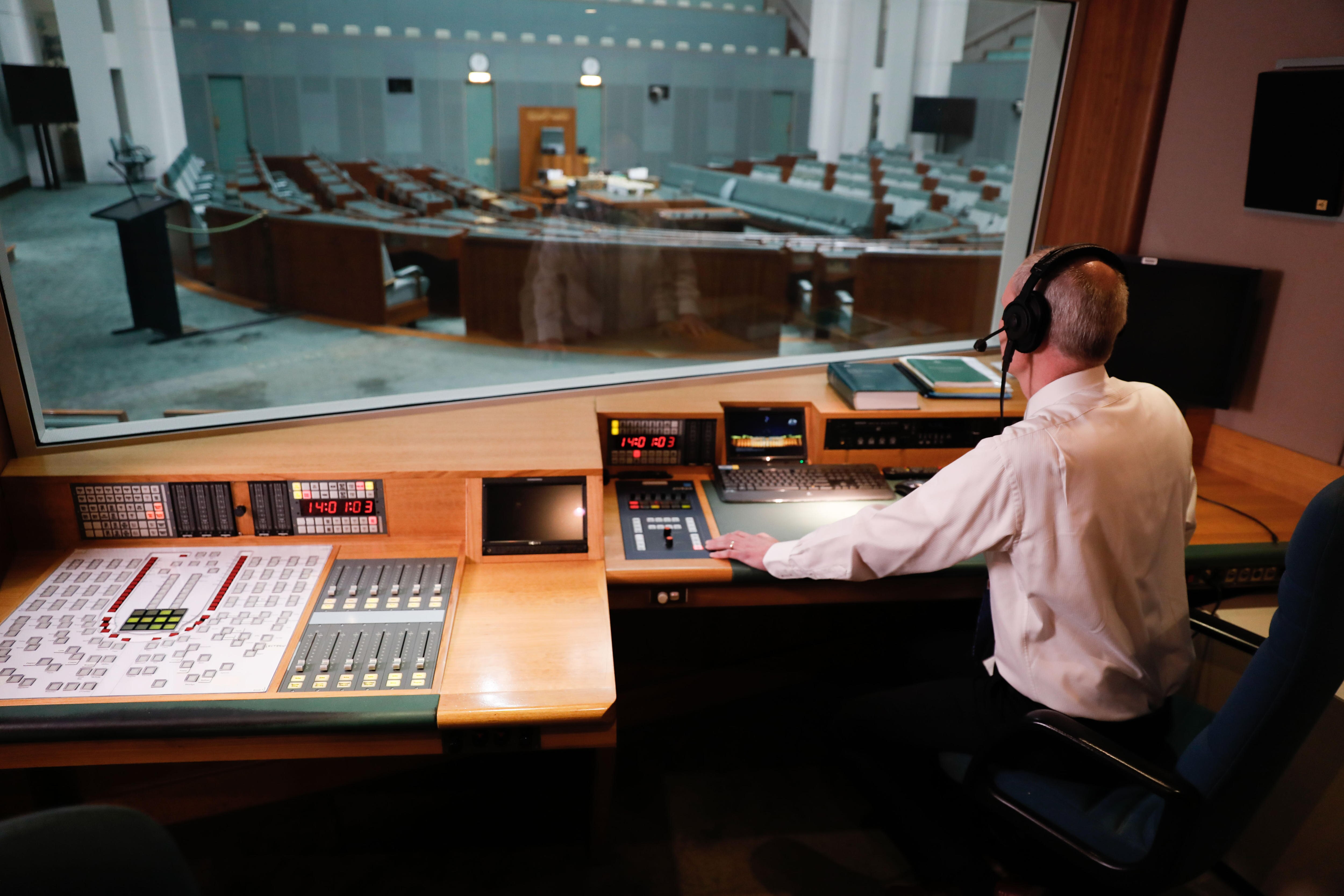 ABC celebrates 75 years of parliamentary broadcasting - ABC News