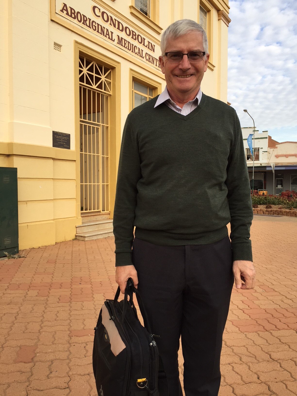 Peter Macdonald, heart transplant pioneer, helping close the Indigenous ...