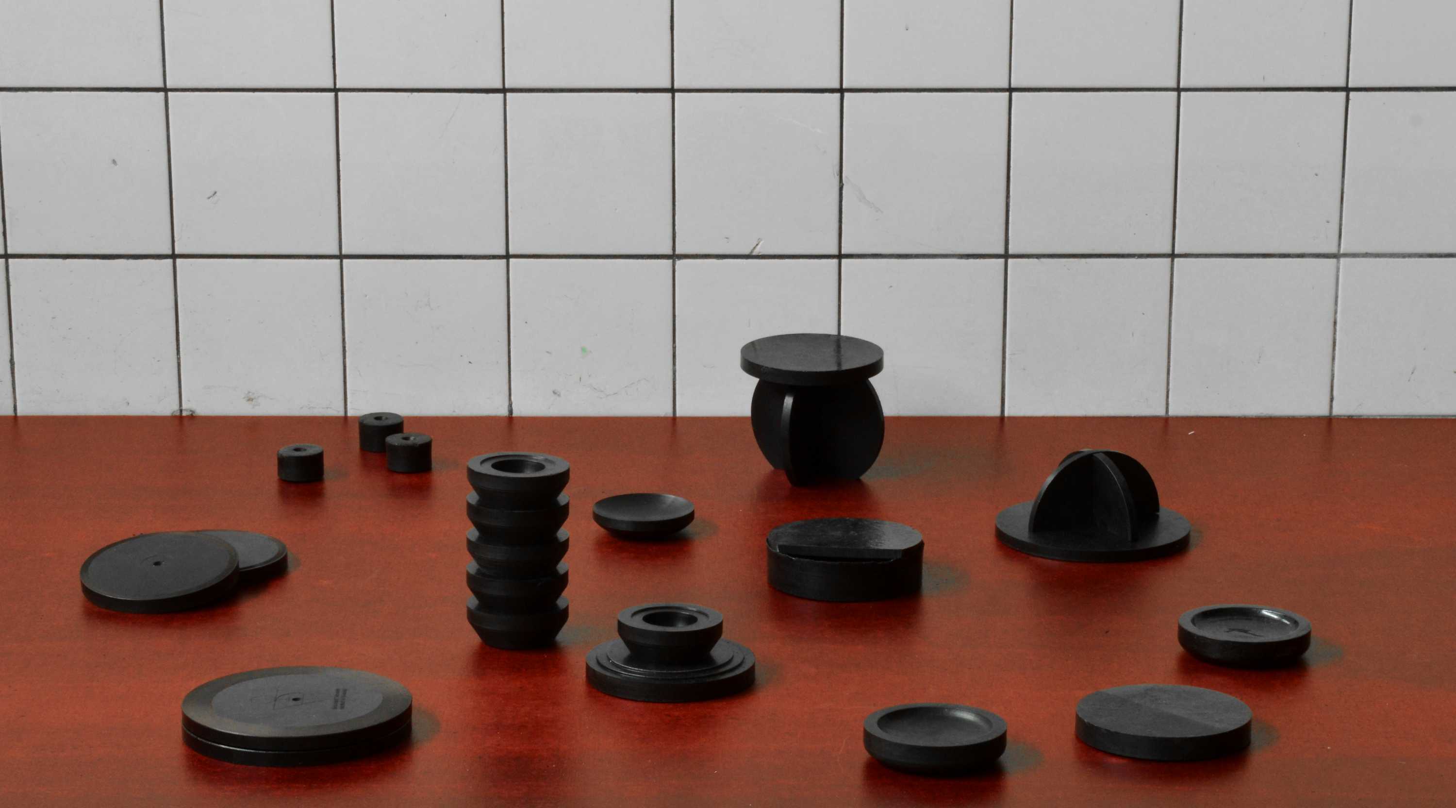 Blood inspires art exhibition at Melbourne Science Gallery - ABC News