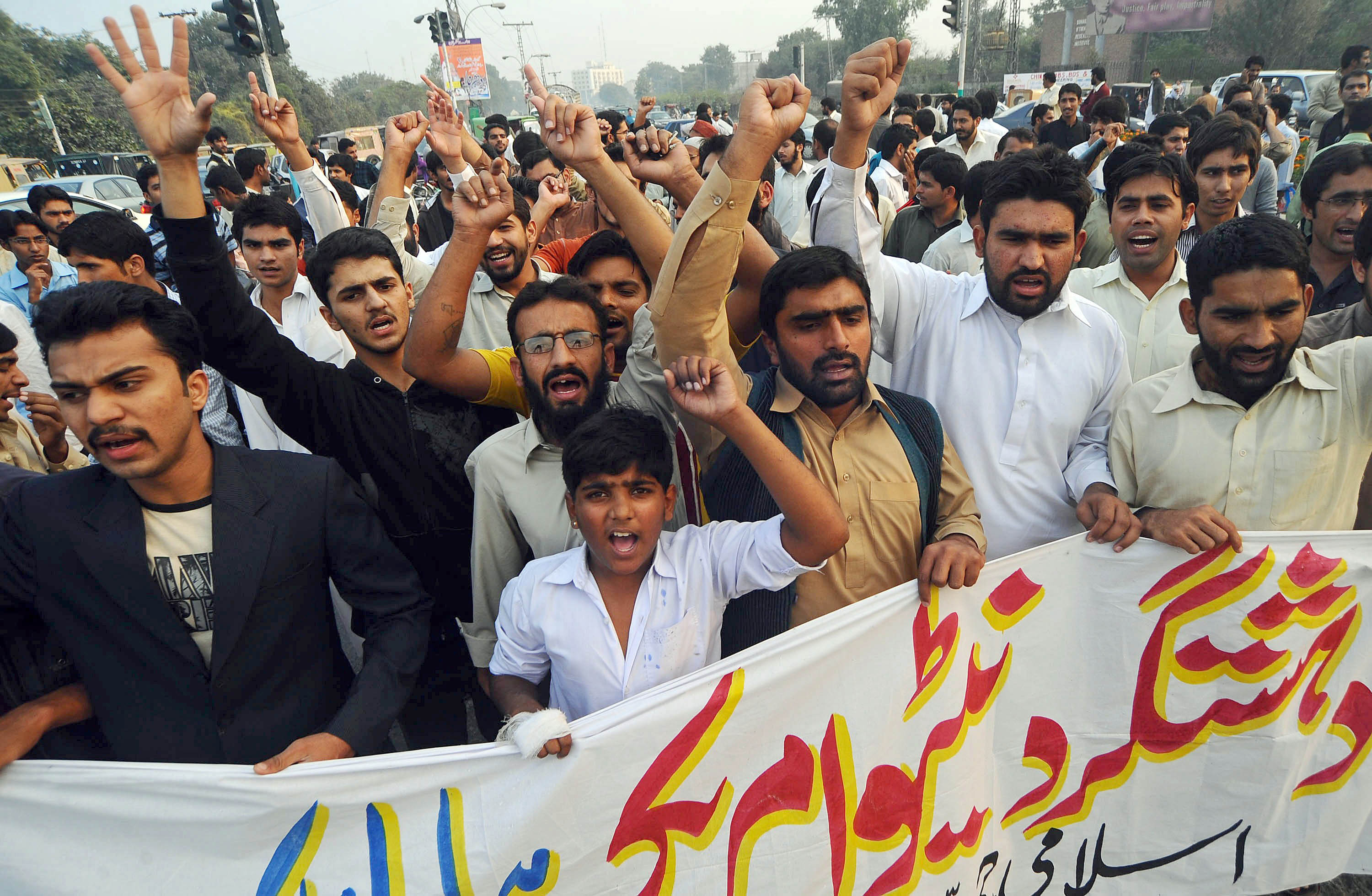 Pakistan expresses rage over NATO strikes - ABC News