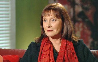 Australian actress Wendy Hughes dies aged 61 - ABC News