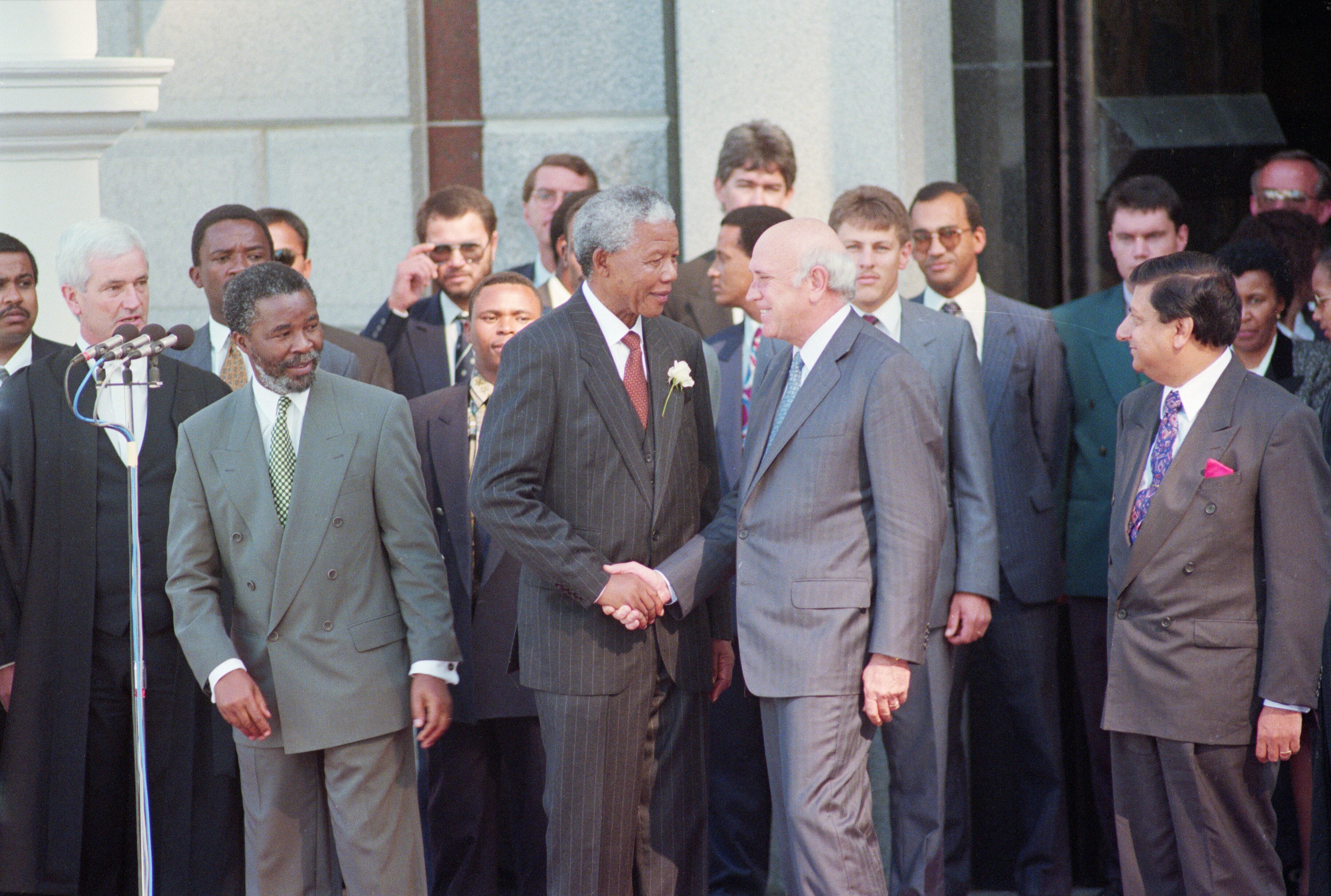 Rear Vision with Annabelle Quince and Jennifer Leake - ABC listen