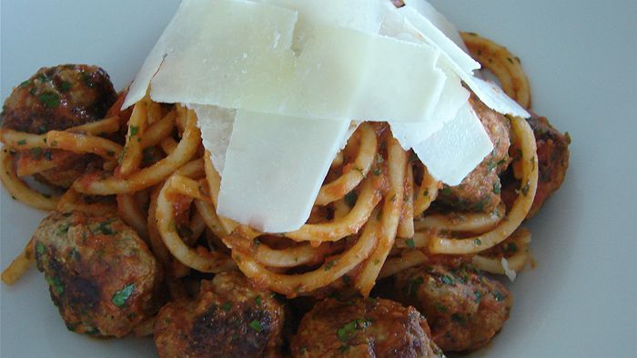 Frankie Valli's Secret Recipe for Meatballs - ABC Everyday