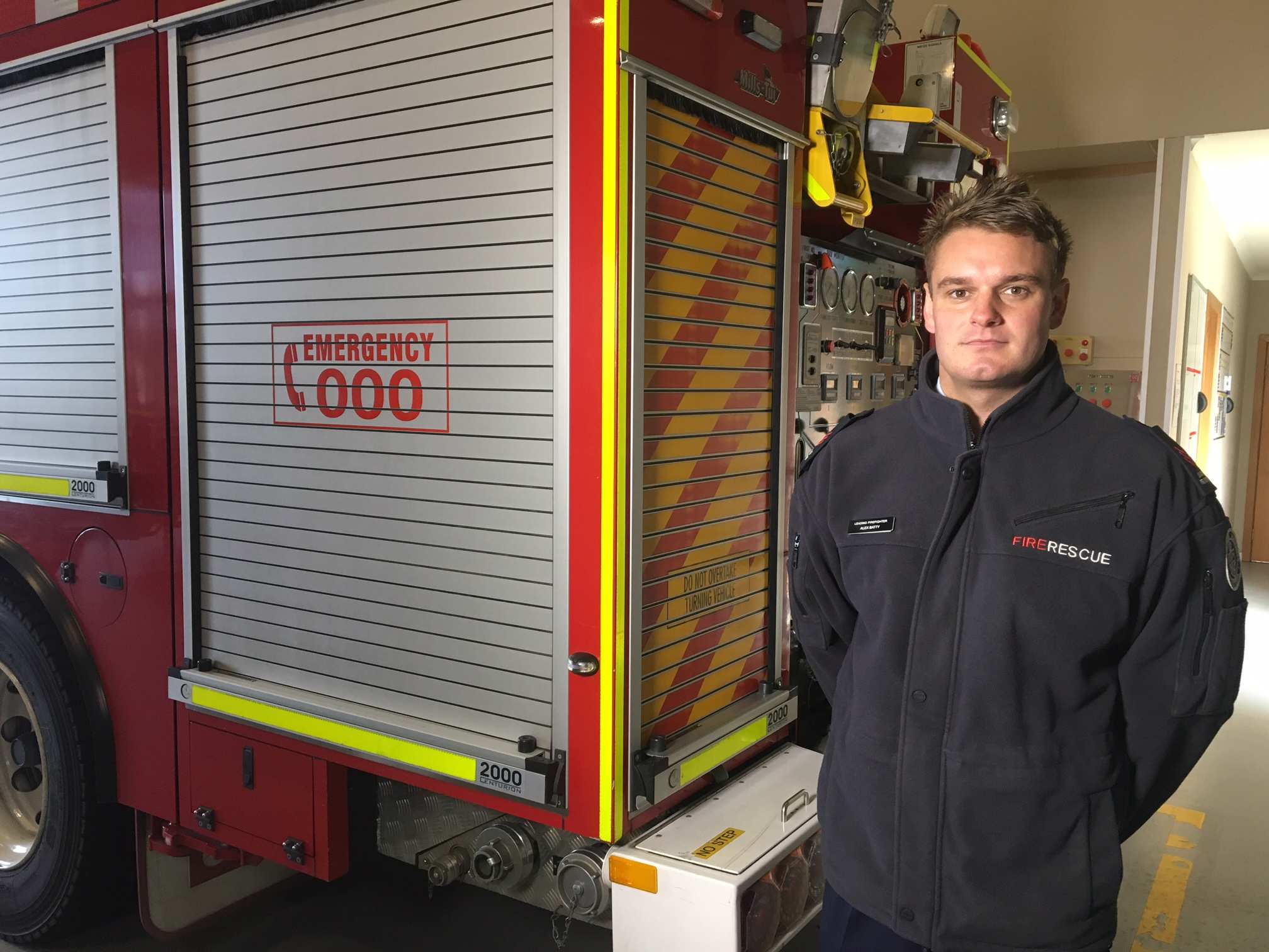 CFA firefighters call for unity as tensions boil over EBA deal - ABC News