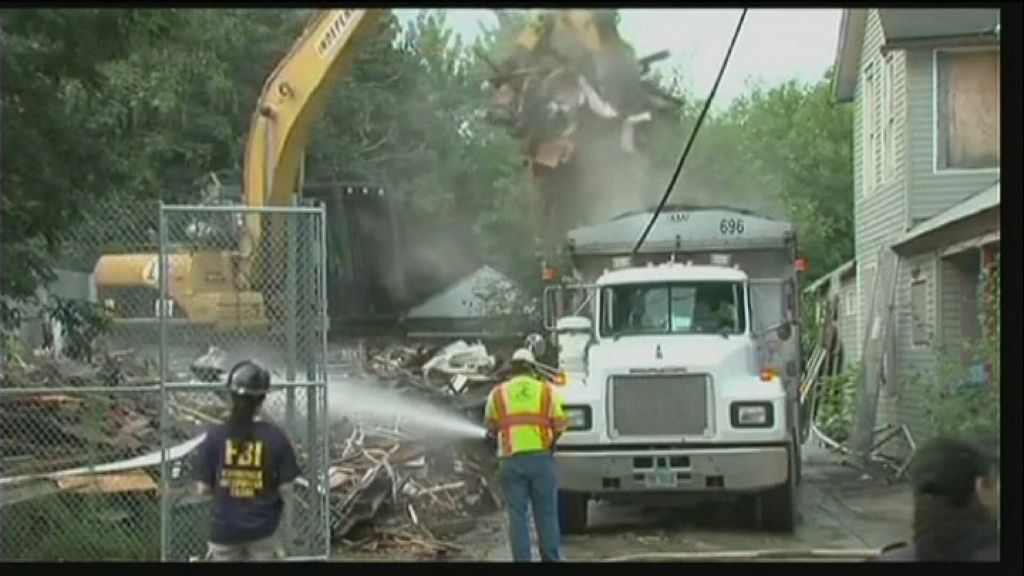 Watch Ohio kidnapping house being demolished - ABC News