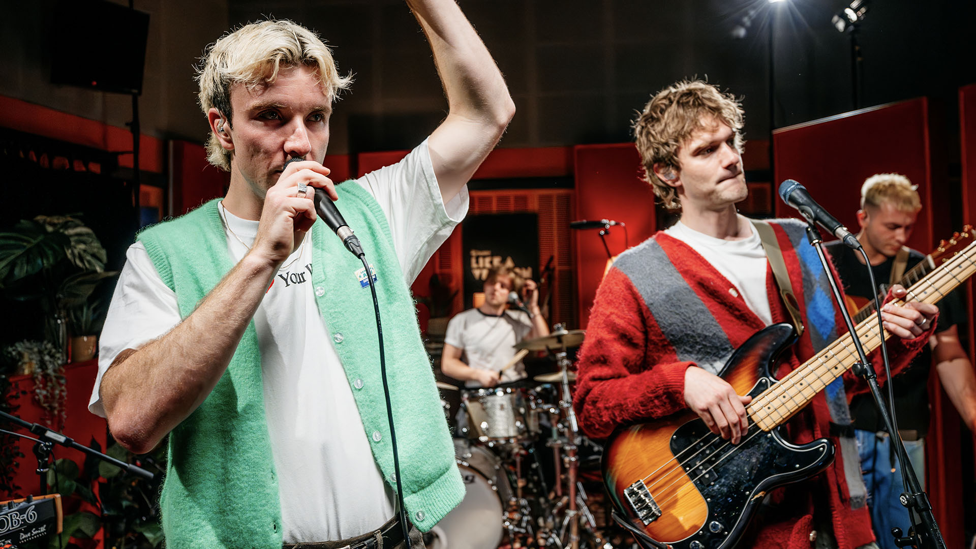 Good Neighbours announce return to Aus for May tour - triple j