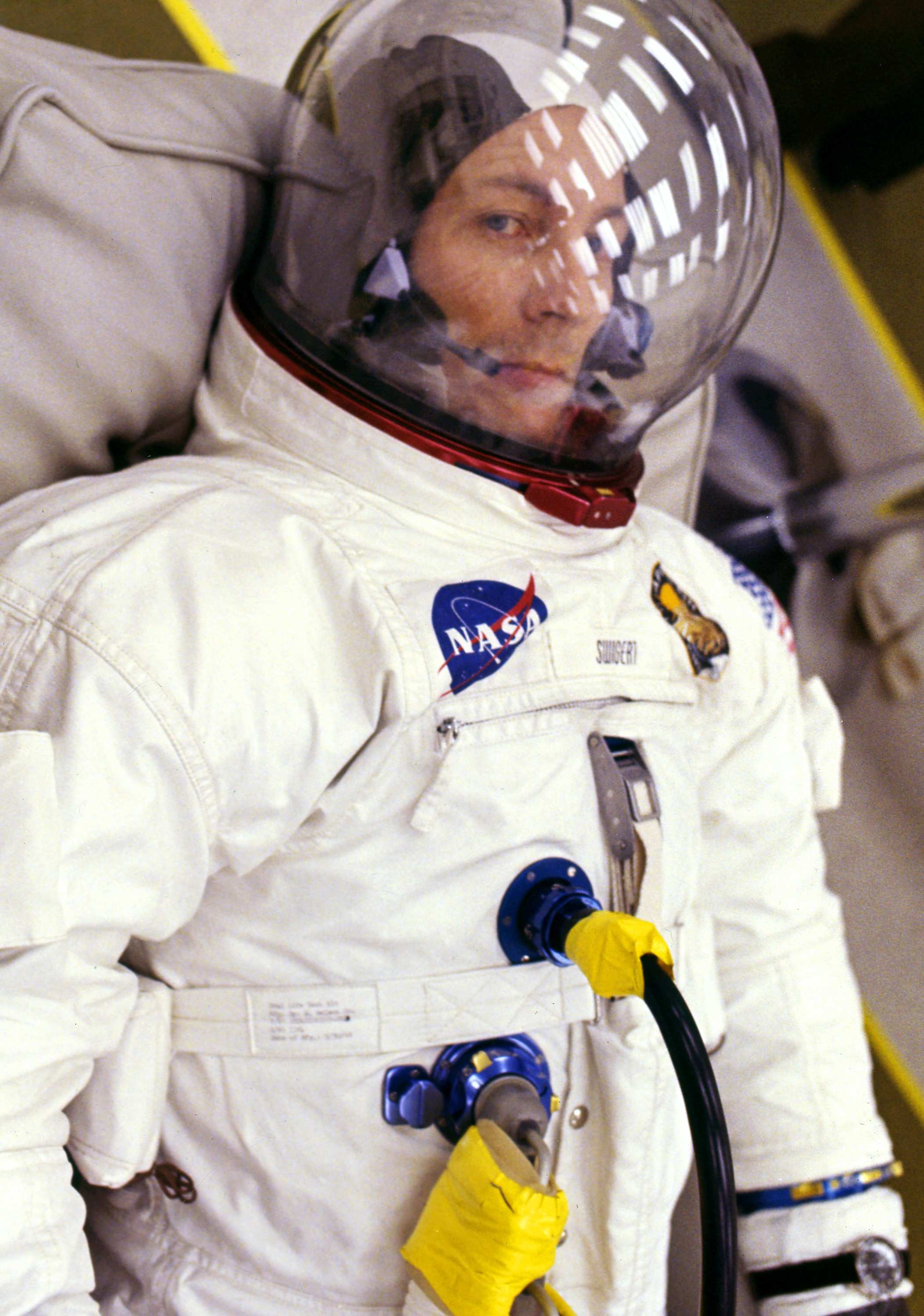 Apollo 13 astronaut Jack Swigert's toothbrush sells for $12,861 - ABC News