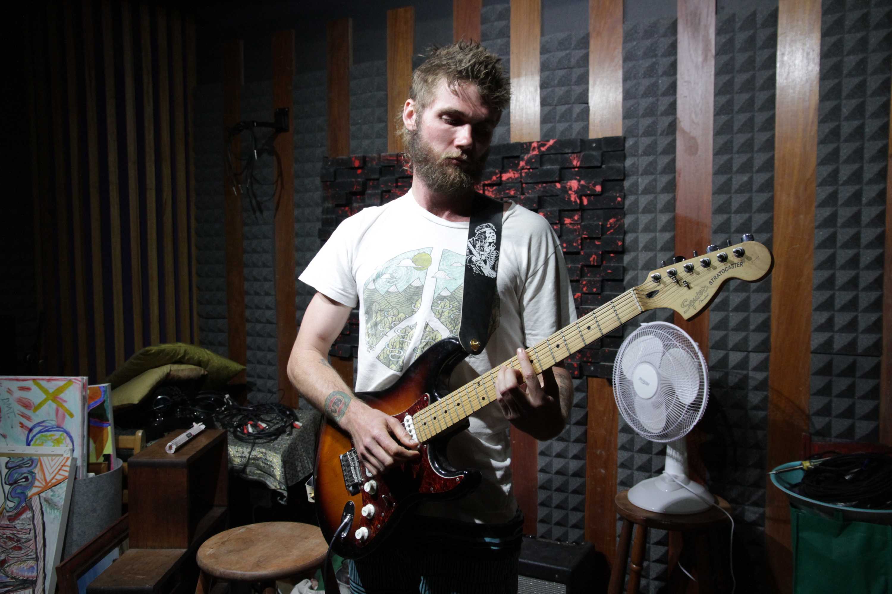 A bad bend in the road-an accident at Bonny Hills - ABC listen