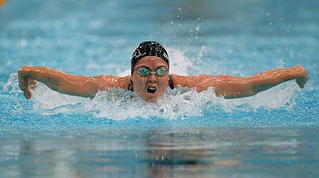Thomas sizzles in 200m butterfly heat - ABC News