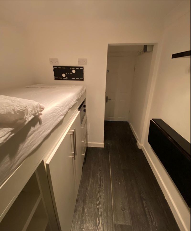 London's smallest flat that is no bigger than a tent sells for $168,000 ...