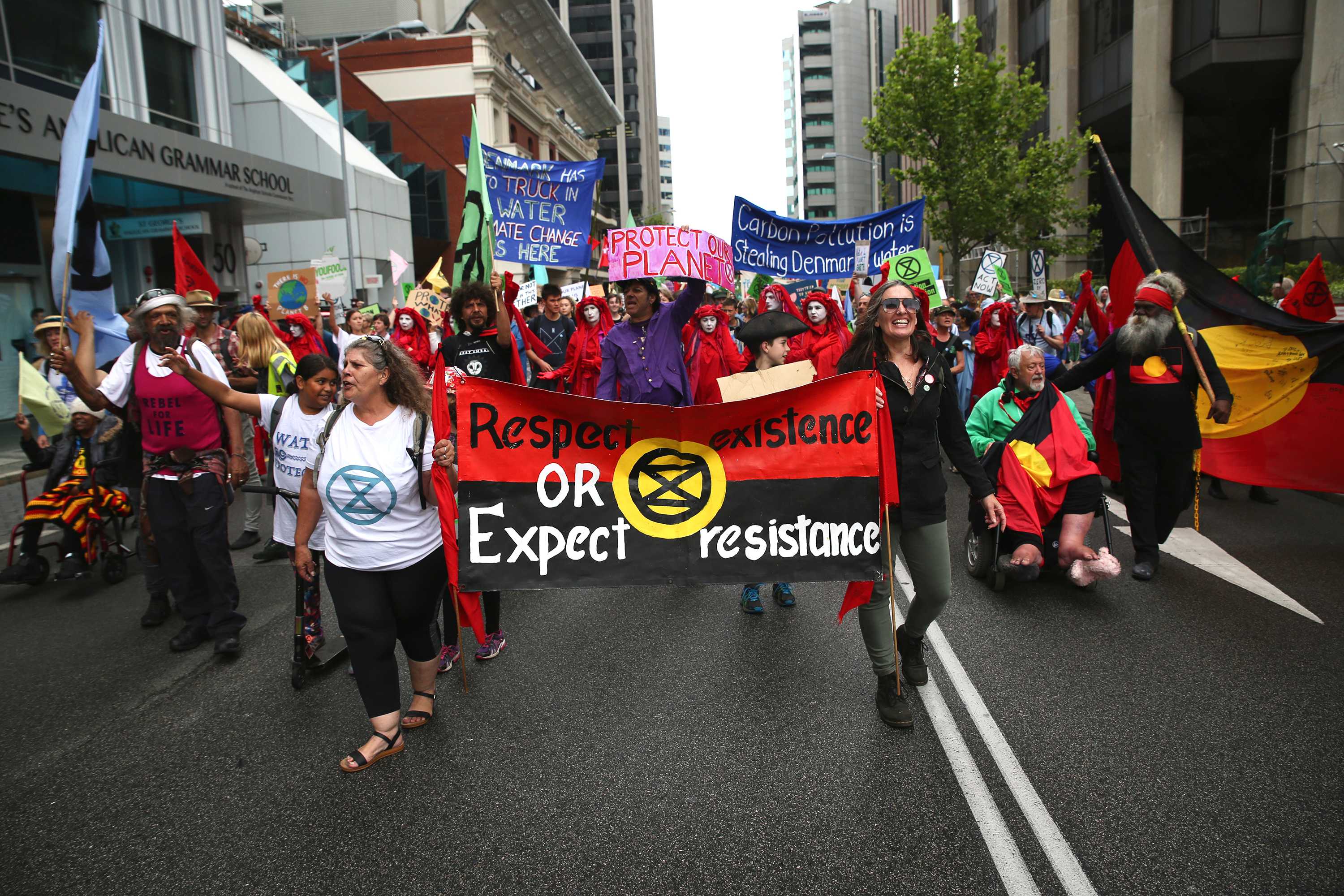 Extinction Rebellion protesters take to Perth CBD, blocking St George's ...