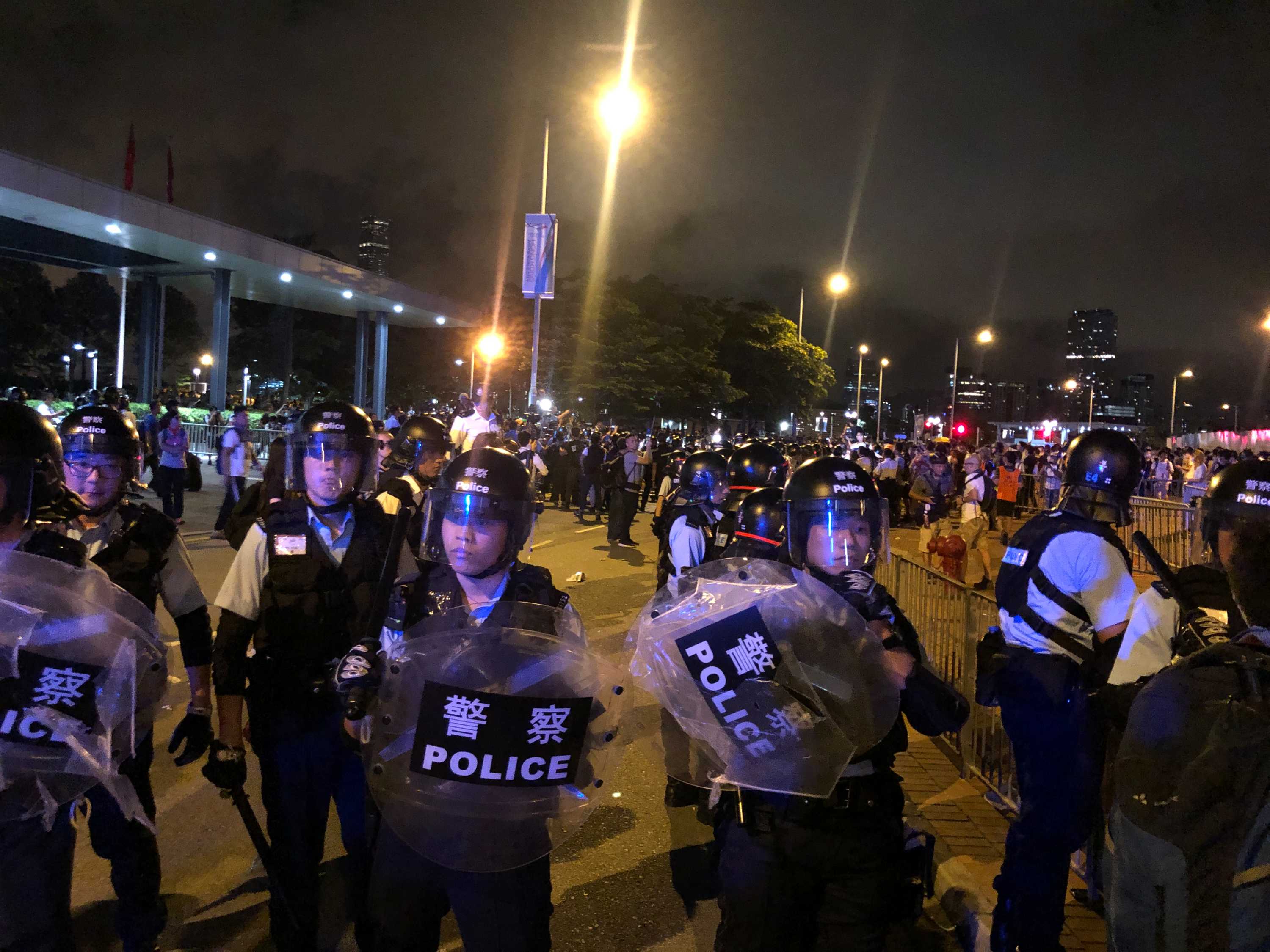 Hong Kong protests over extradition law turn ugly as riot police clash ...