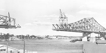 Story Bridge turns 75: World War II, paying 'resentful tolls' and ...