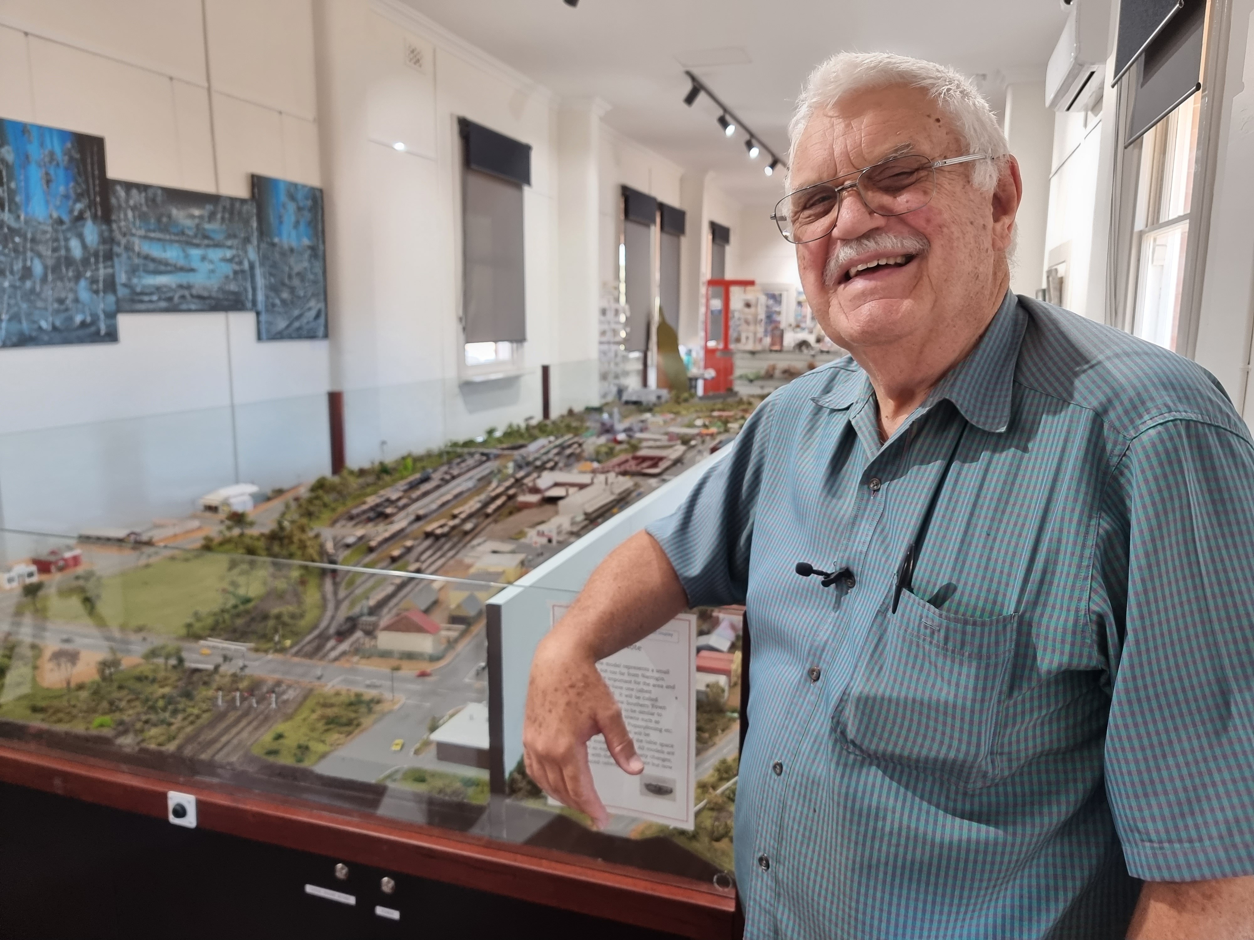 Morrie Russell's three-year miniature model effort captures his ...