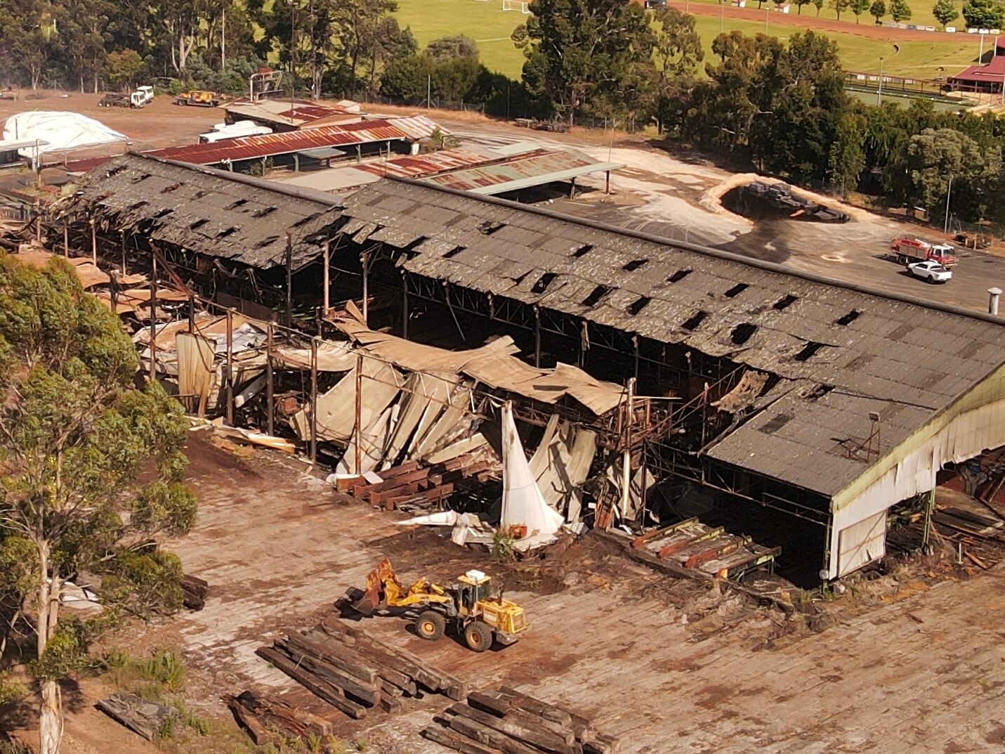 Manjimup Shire urges immediate clean up of asbestos-clad Pemberton ...