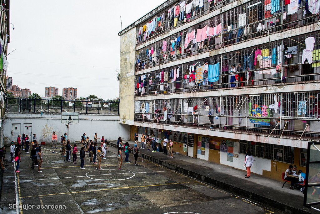 Cassandra Sainsbury sentenced to six years in Colombian prison for ...