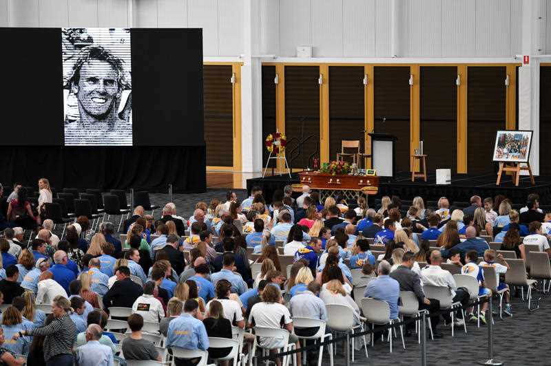 Dean Mercer funeral: Hundreds gather on Gold Coast to remember surf ...
