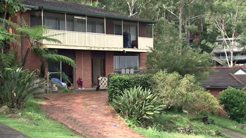 Baby dies after falling from balcony in Niagara Park, near Gosford ...