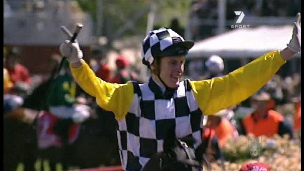 Jockey suspended for placing bets - ABC News