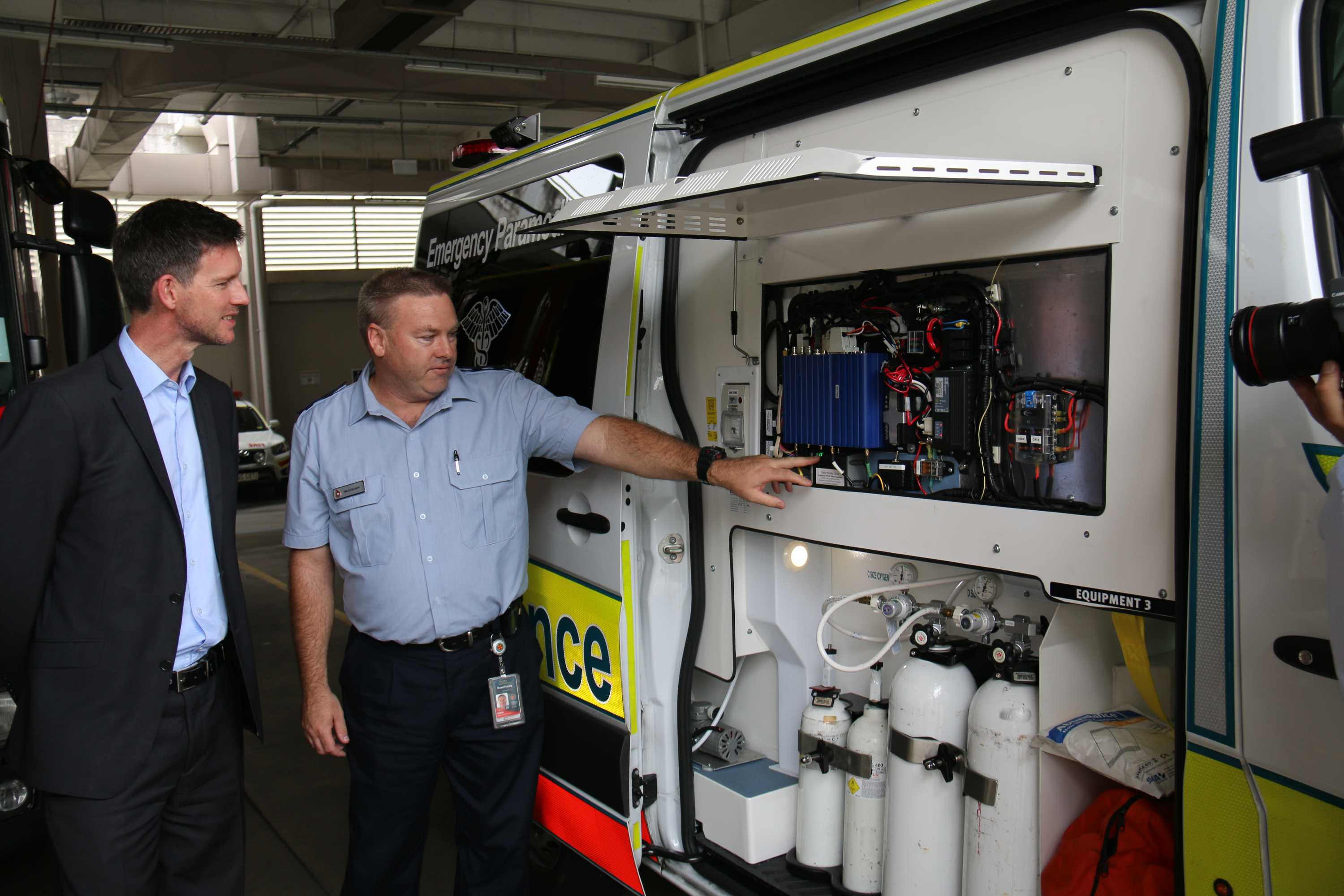 New technology gives emergency service vehicles priority at traffic ...