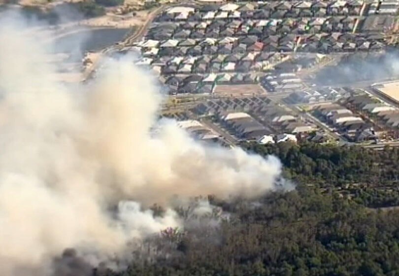 Bullsbrook fire: Lives, homes still under threat as blaze battle enters ...
