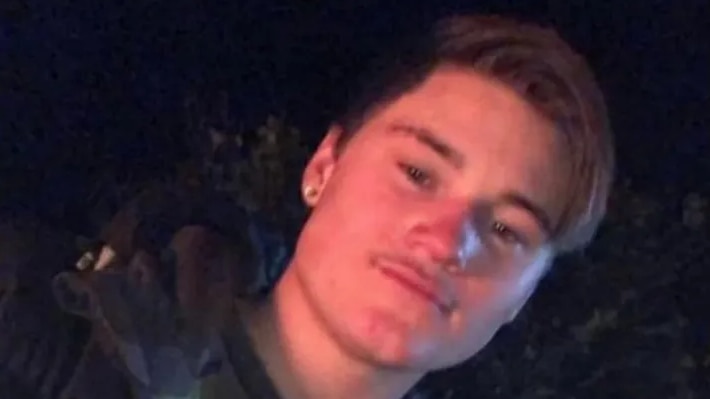 Murder trial over stabbing death of Seb O'Halloran begins, as defence ...