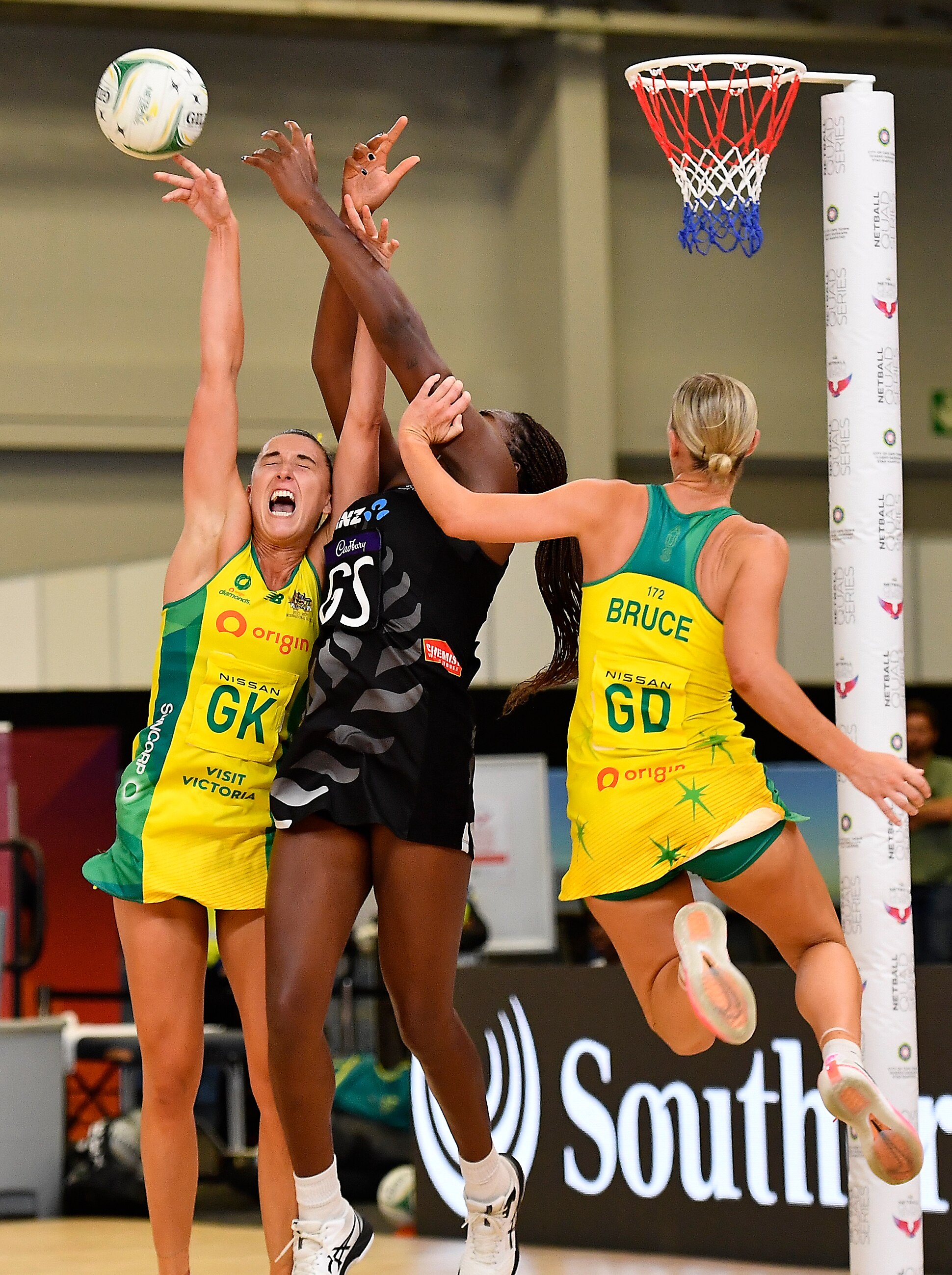Classic trans-Tasman battle sees Aussie Diamonds clinch seventh Quad ...