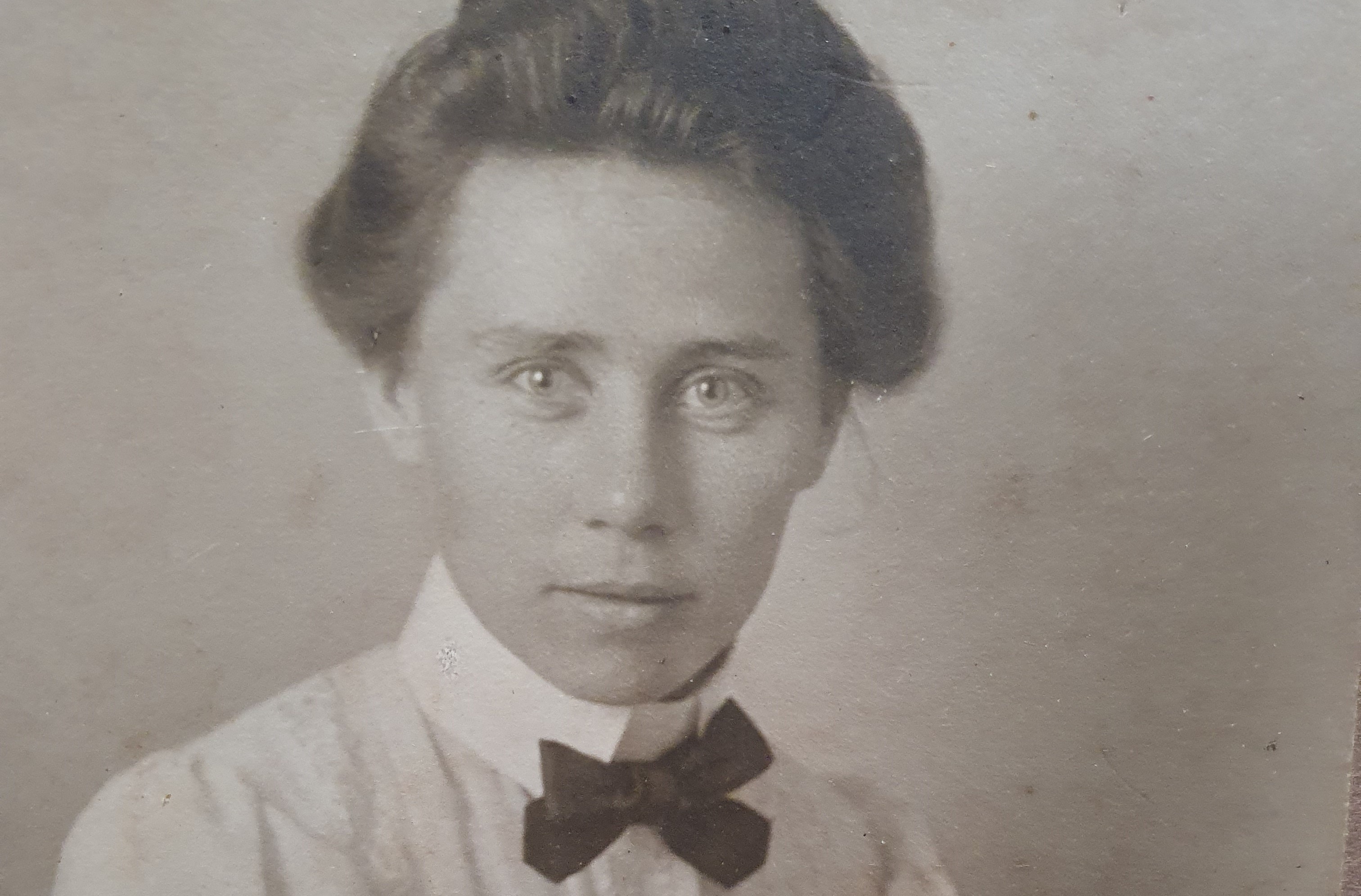Hand-sewn, 108-year-old christening gown worn by four generations ...