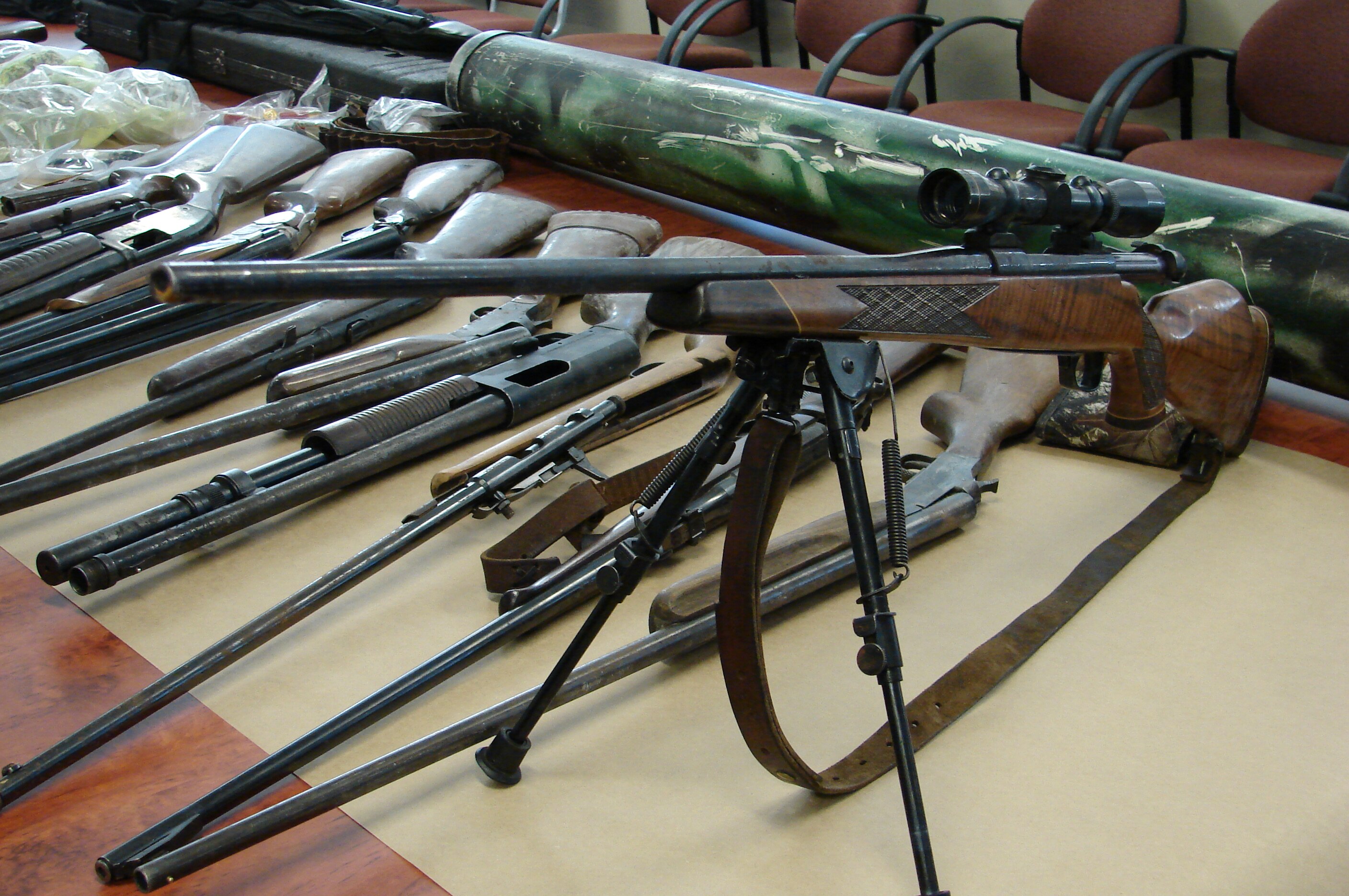 Guns, drugs seized in interstate raids - ABC News