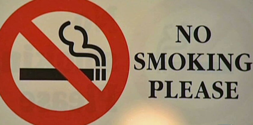 Junee Jail says prisoners will cope with smoking ban - ABC News