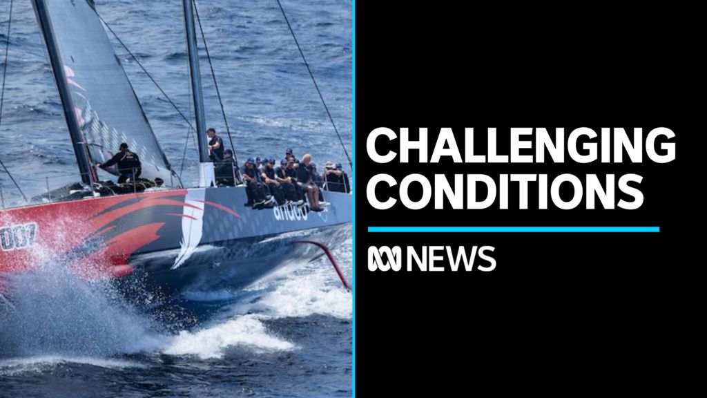 Andoo Comanche pulls ahead in Sydney to Hobart race - ABC News