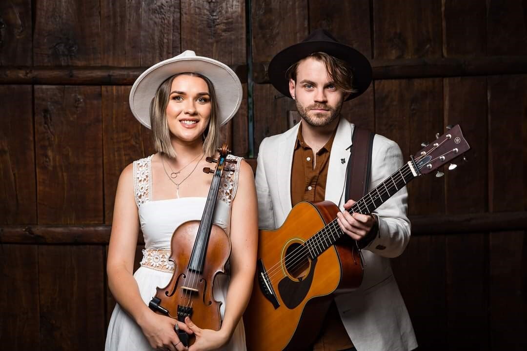 Meet Rhys Crimmin, one of Tamworth's many buskers - ABC listen