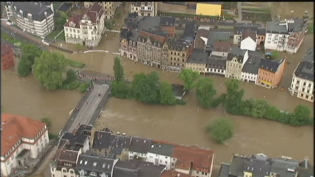 Floodwaters threaten Czech capital - ABC News