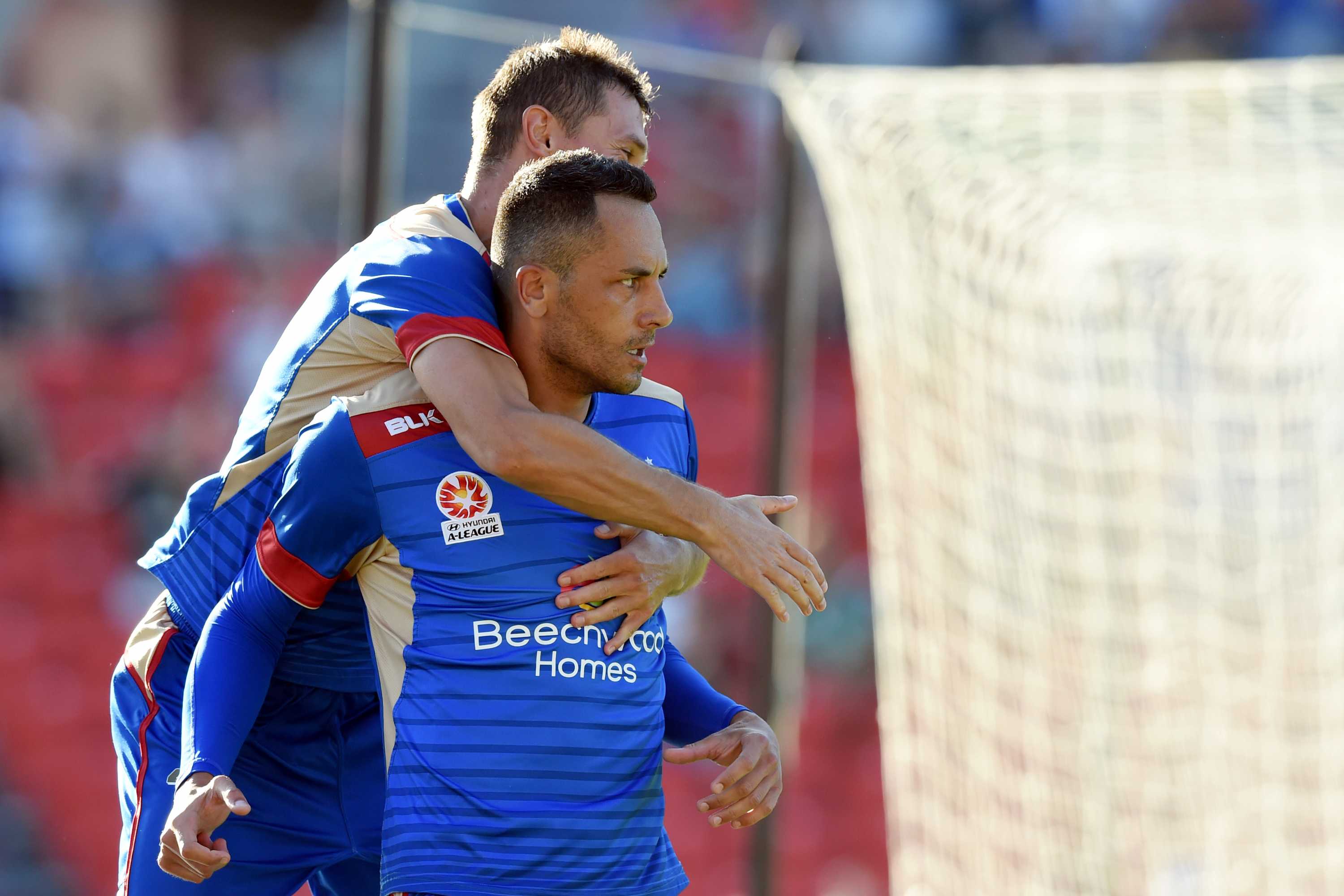 Newcastle Jets beat 10-man Melbourne City 2-1 at Hunter Stadium to end ...