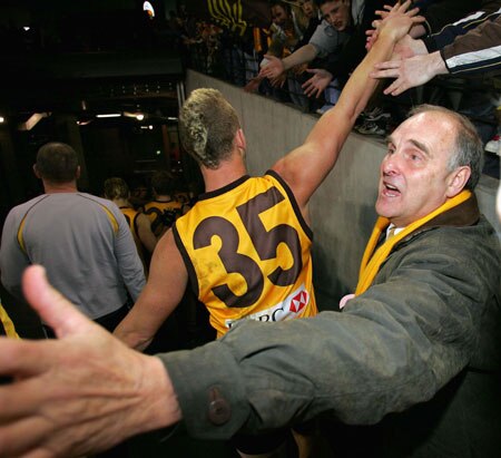 Hawthorn boss in peace call to rebels - ABC News