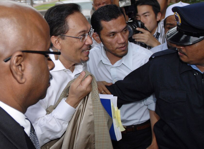 Malaysian opposition leader Anwar arrested - ABC News