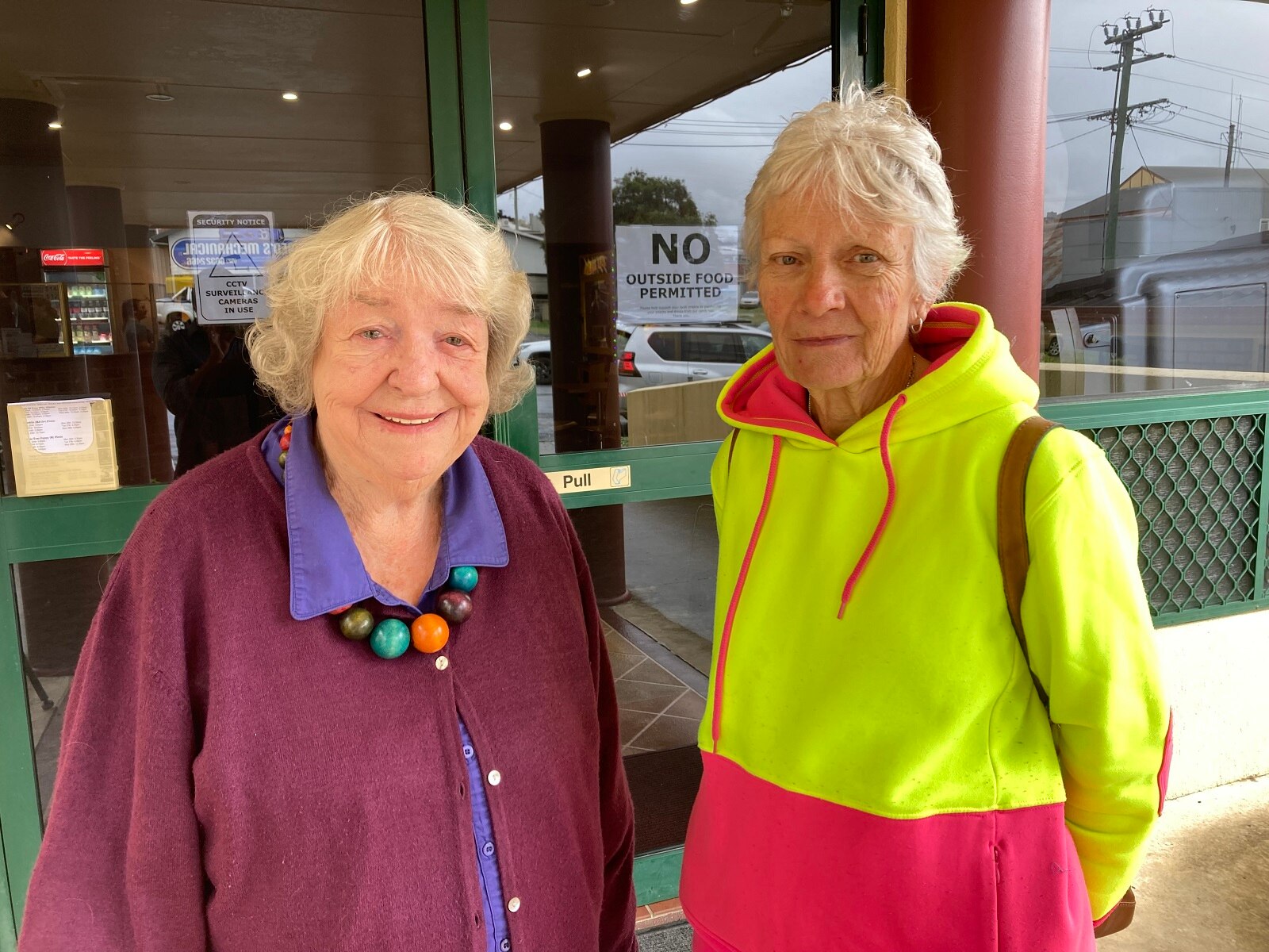 Rare footage of Queen Elizabeth's 1954 visit to Lismore finally screened - ABC News