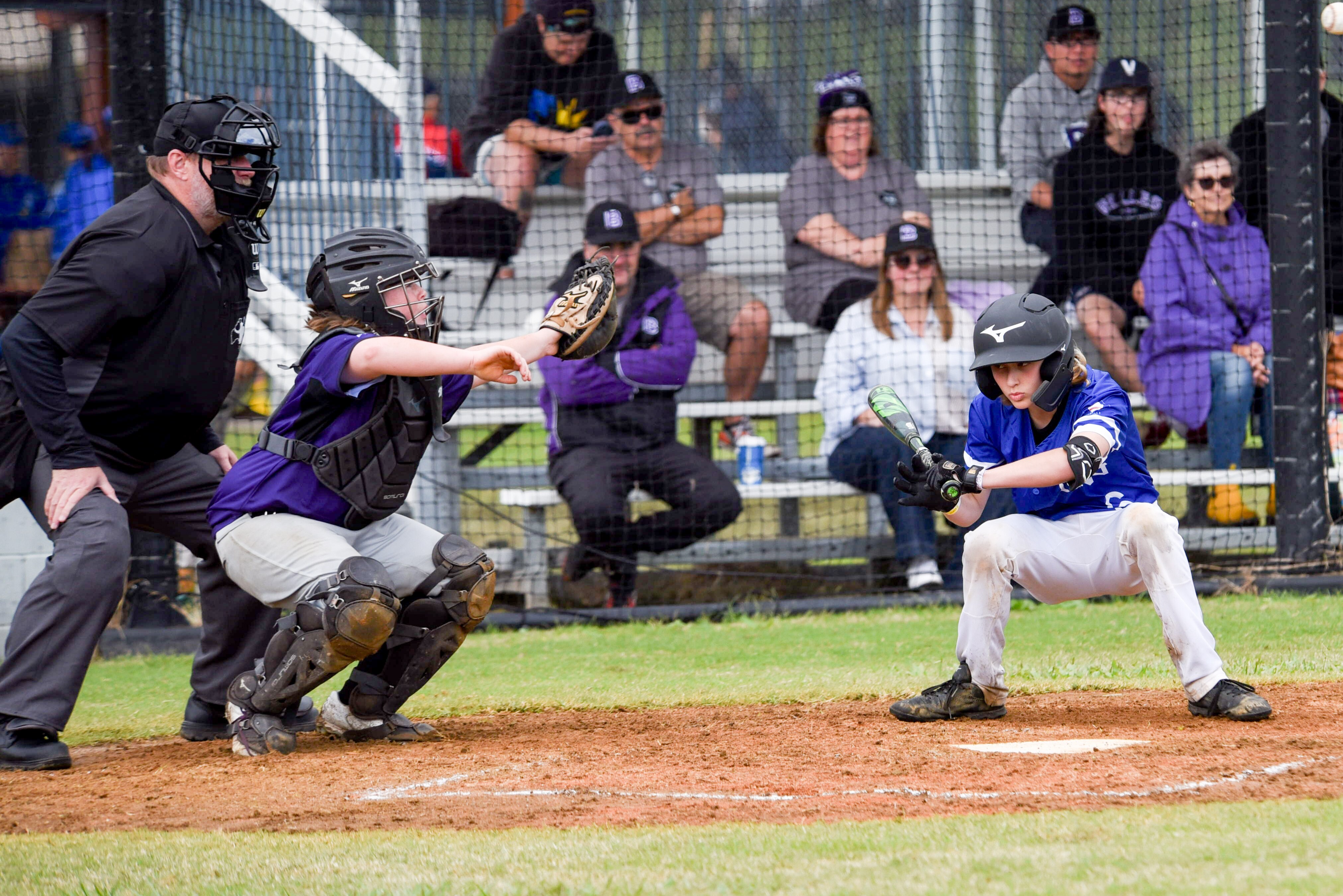 Trailblazing girls in Lismore for world's first all-female Little ...