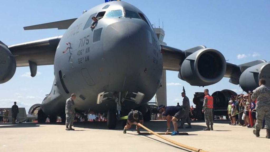 Aussie strongman and mental health advocate pulls 190-tonne aircraft ...