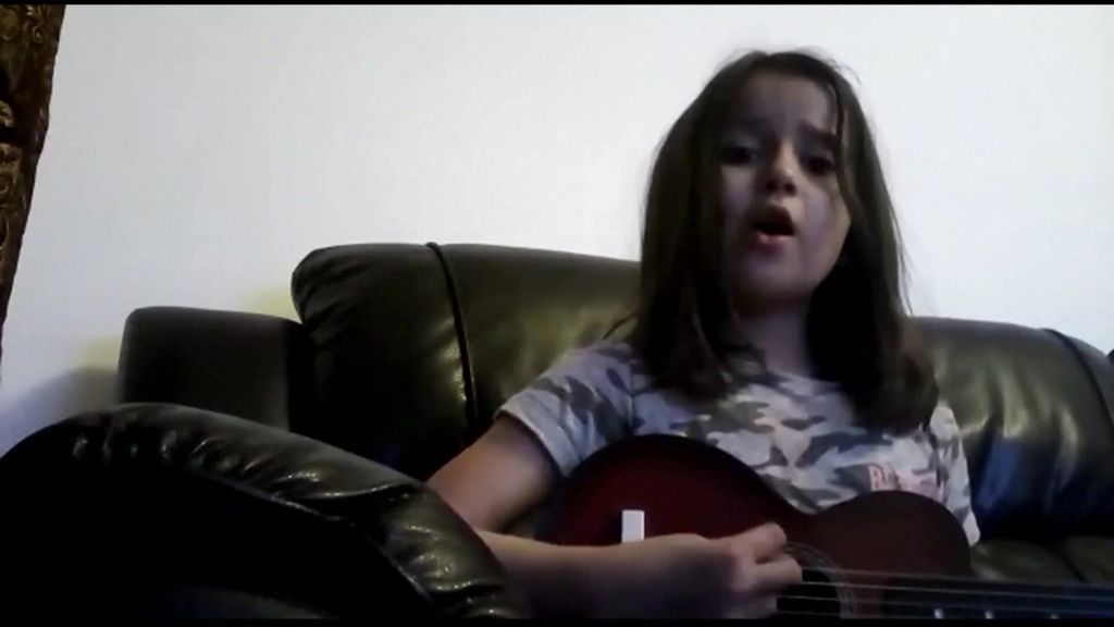 Sara Sharif plays the guitar. - ABC News