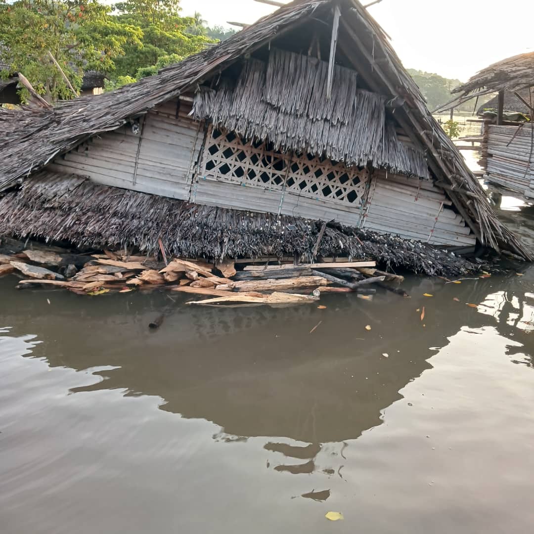 Three people reported dead, 1,000 homes destroyed after earthquake hits ...