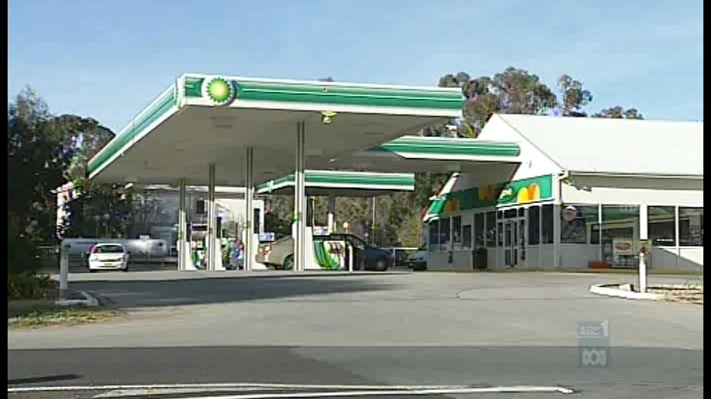 ACT police warn of armed robberies - ABC News